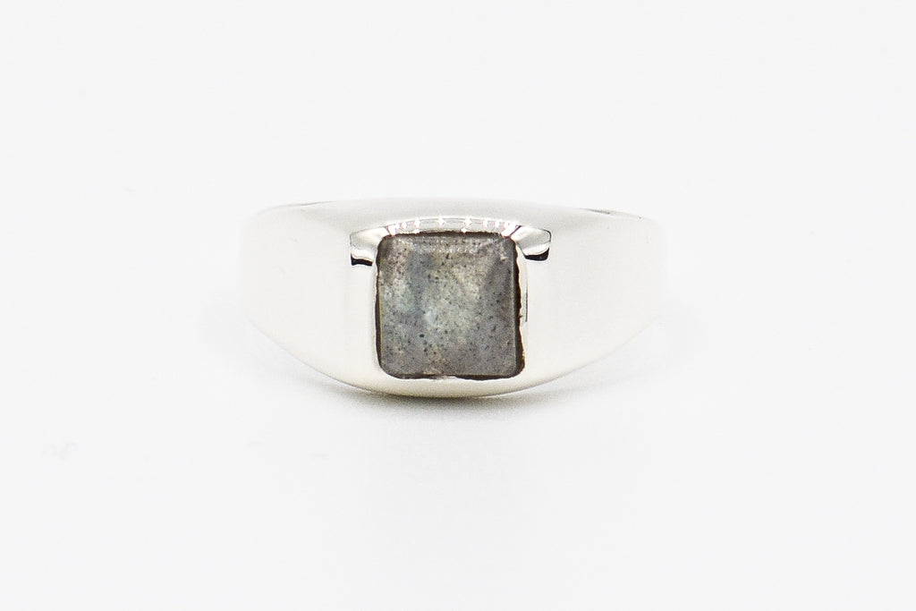 Kala ring | Sterling Silver & Gemstones | Nelumbo