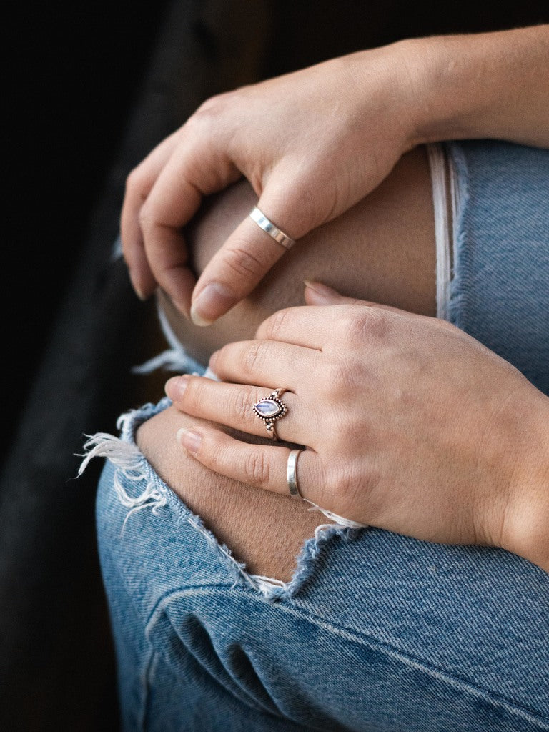 Luma ring | Sterling Silver & Gemstones | Nelumbo